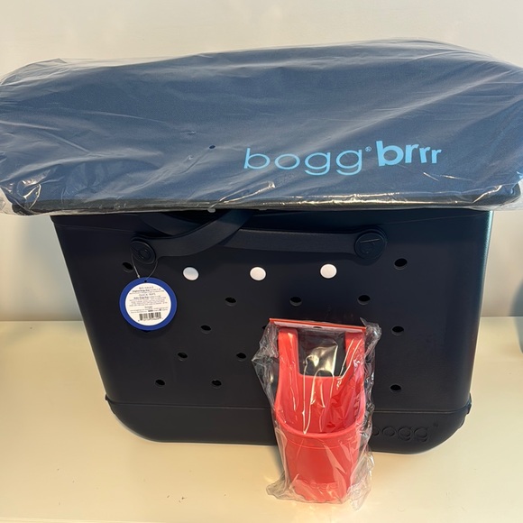 BOGG BAG | Bags | Nwt Navy Blue Bogg Bag Combo Includes Cooler And Cup ...